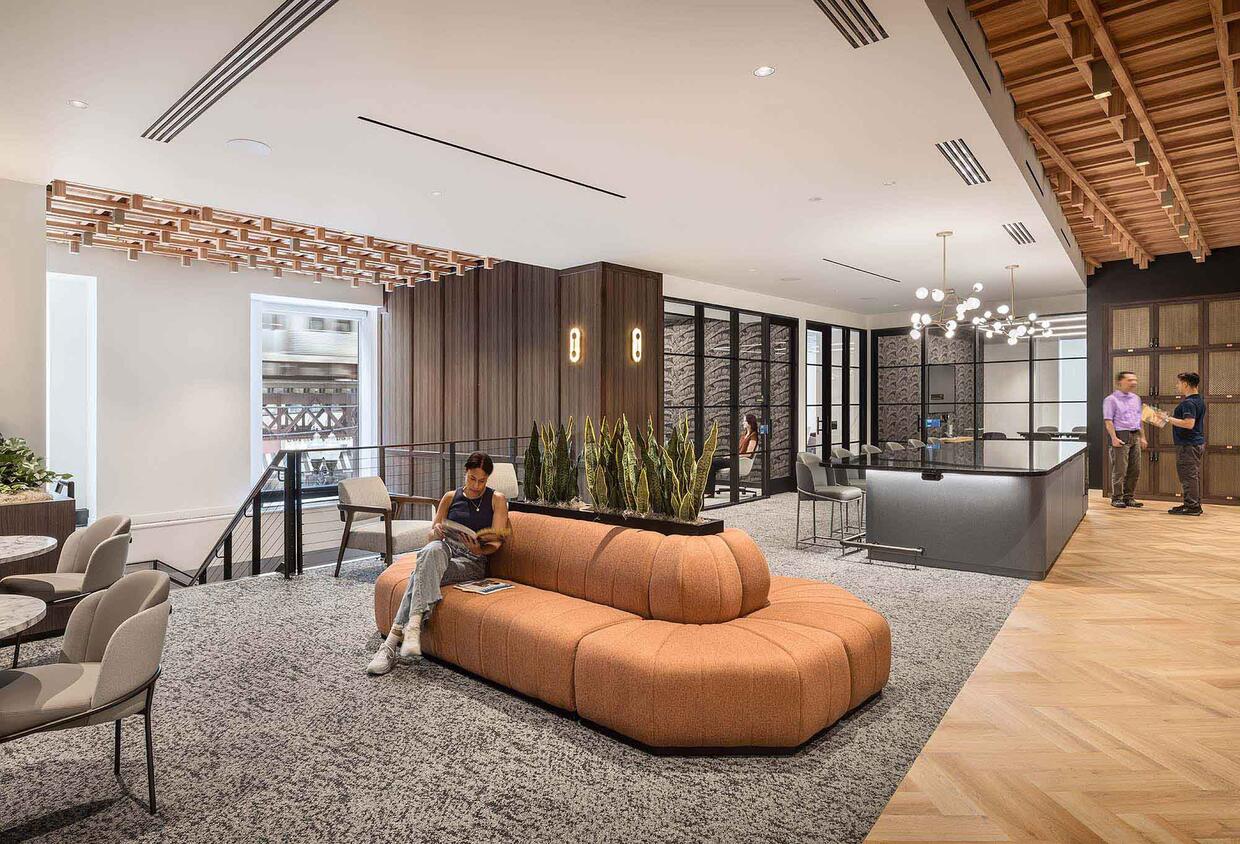 55 E Monroe | Power Construction