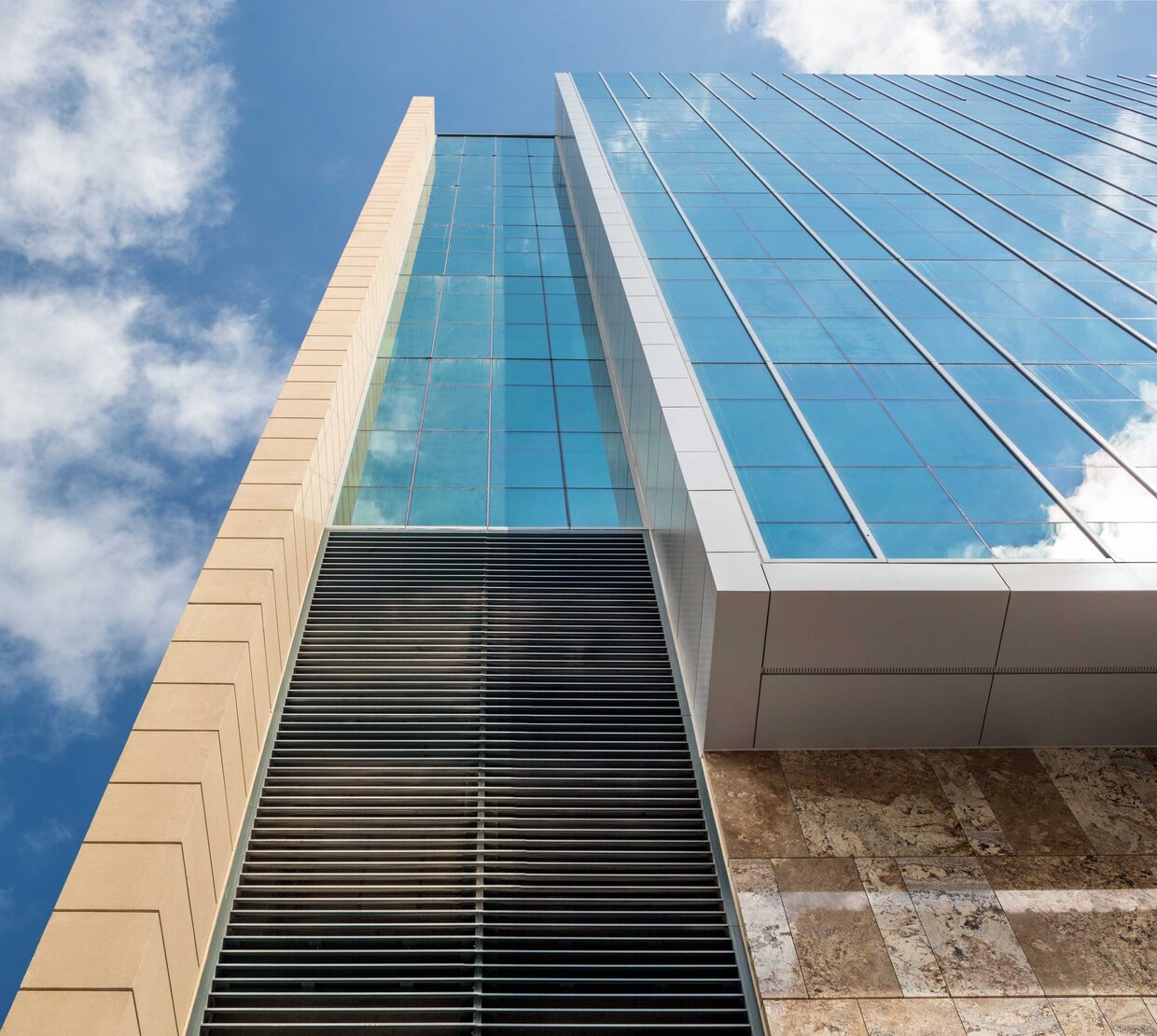 Healthcare Construction Design & Build | Presence Center
