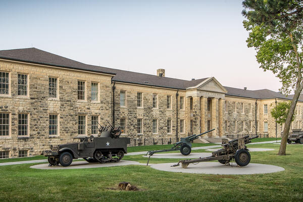 POWER: Northern IL & Chicago Design & Commercial Construction